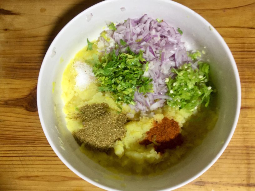 Aloo Roti - Recipe52.com