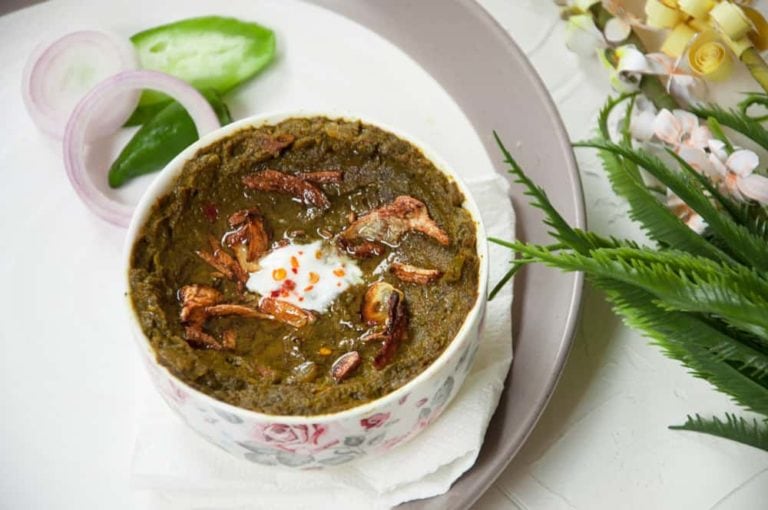 Sarson Ka Saag Pakistani - Recipe52.com