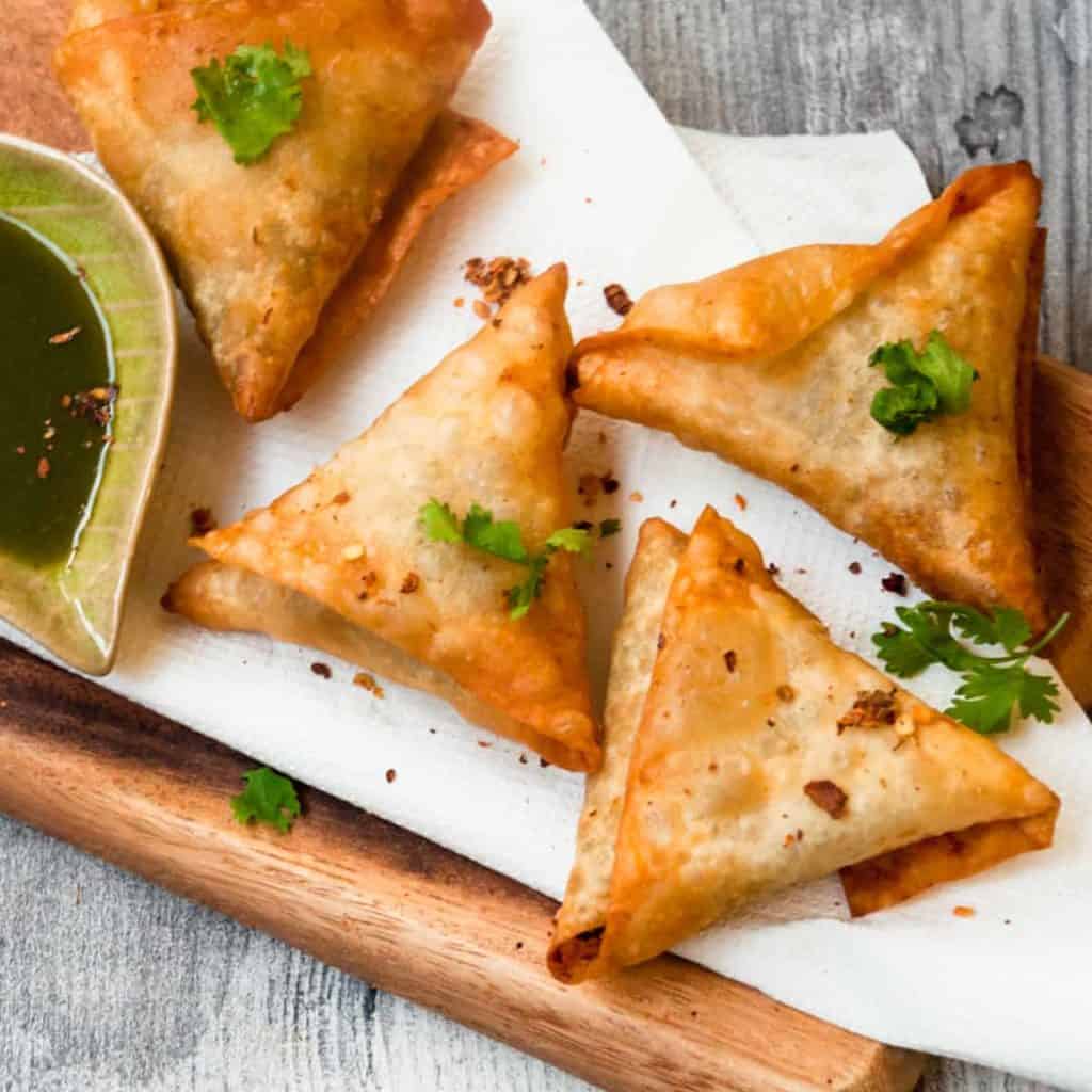 Keema Samosa Recipe - Recipe52.com