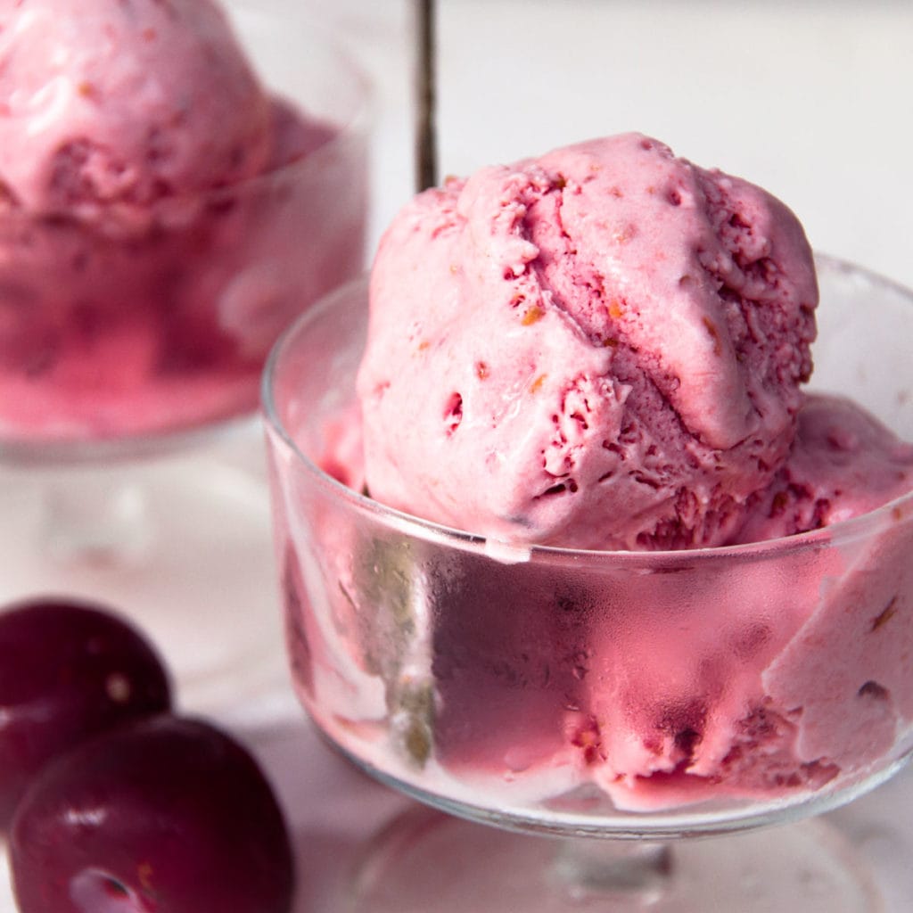 Plum Ice Cream - Recipe52.com